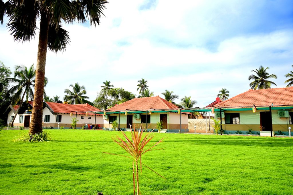 GALLERY – Lighthouse Beach Resort