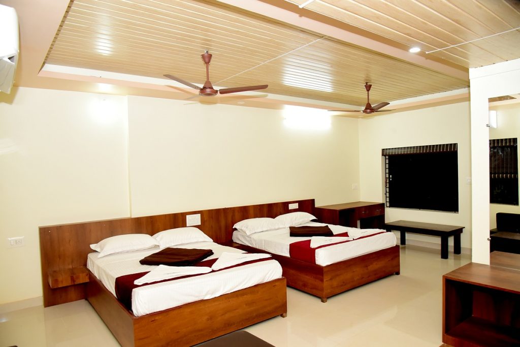 GALLERY – Lighthouse Beach Resort